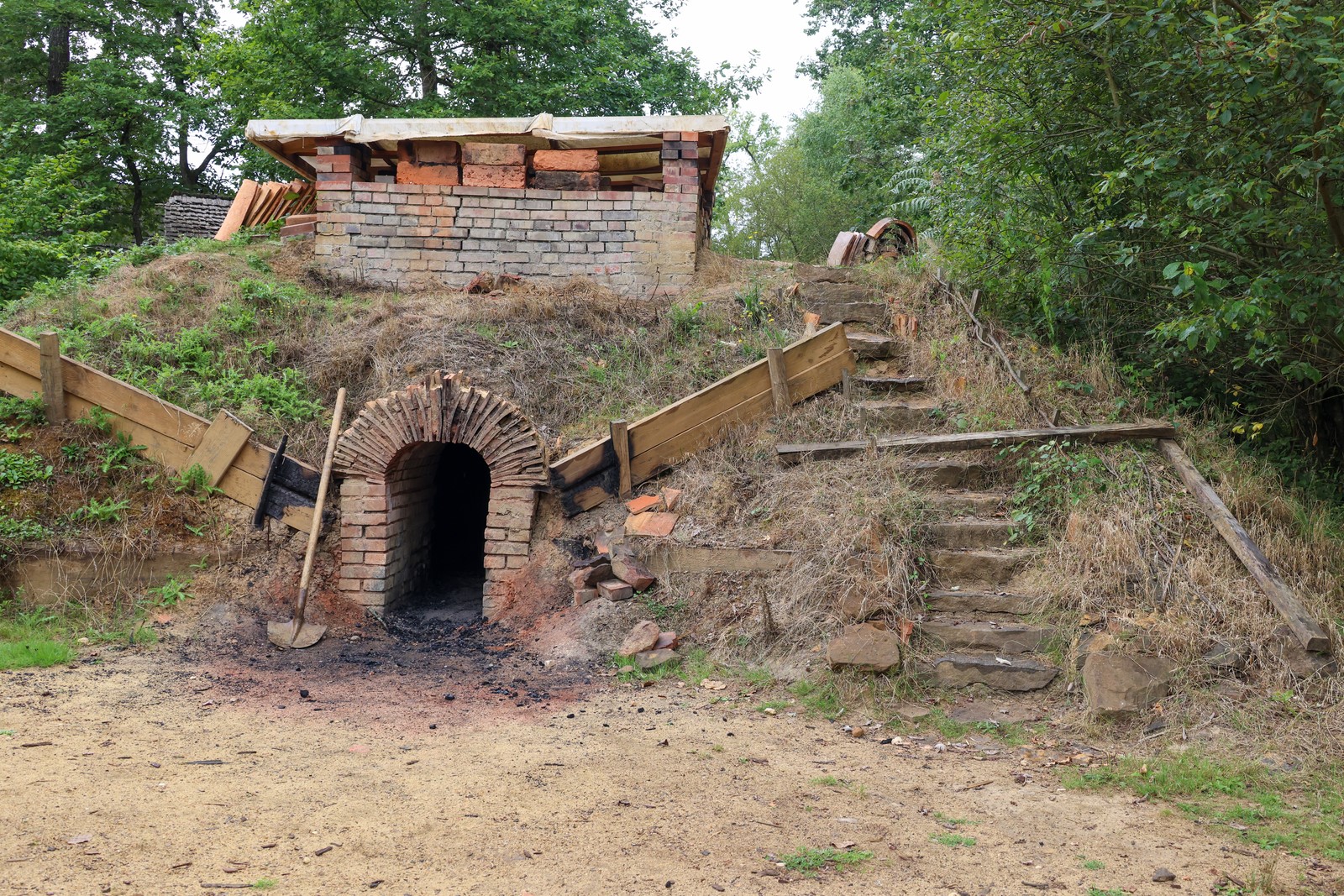 Guédelon-Four à briques
